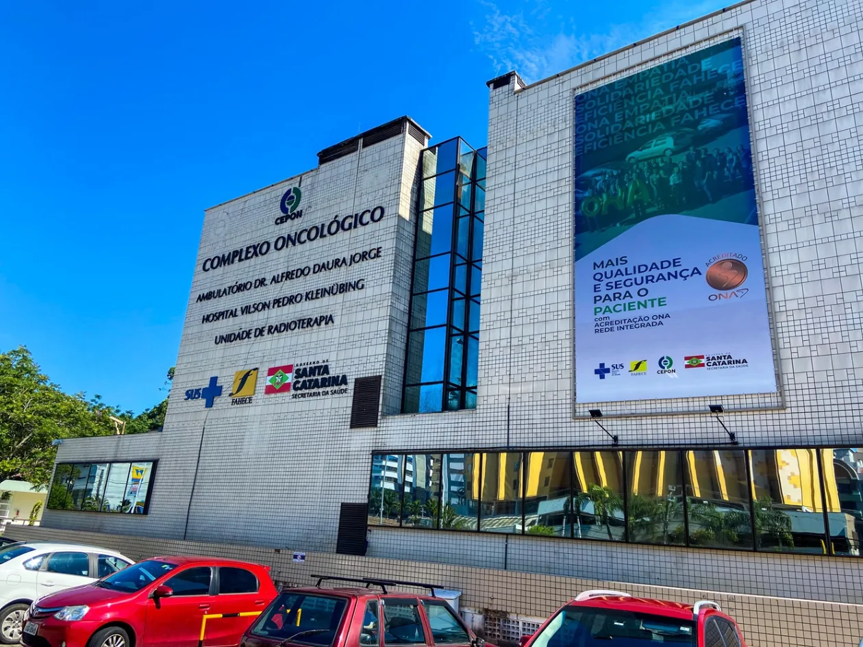 FAHECE - SC abre quatro Processos Seletivos para profissionais de ...